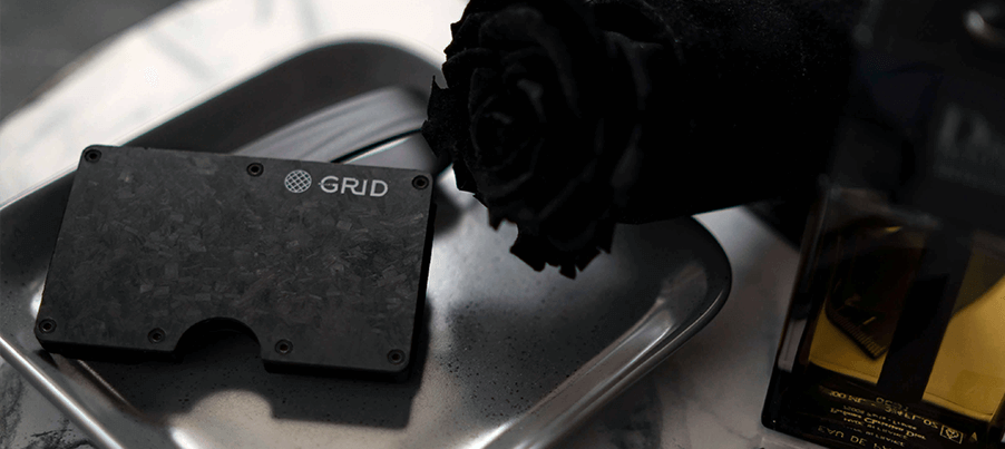 Test Drive This Minimalist Wallet On Your Next Date – GRID Wallet